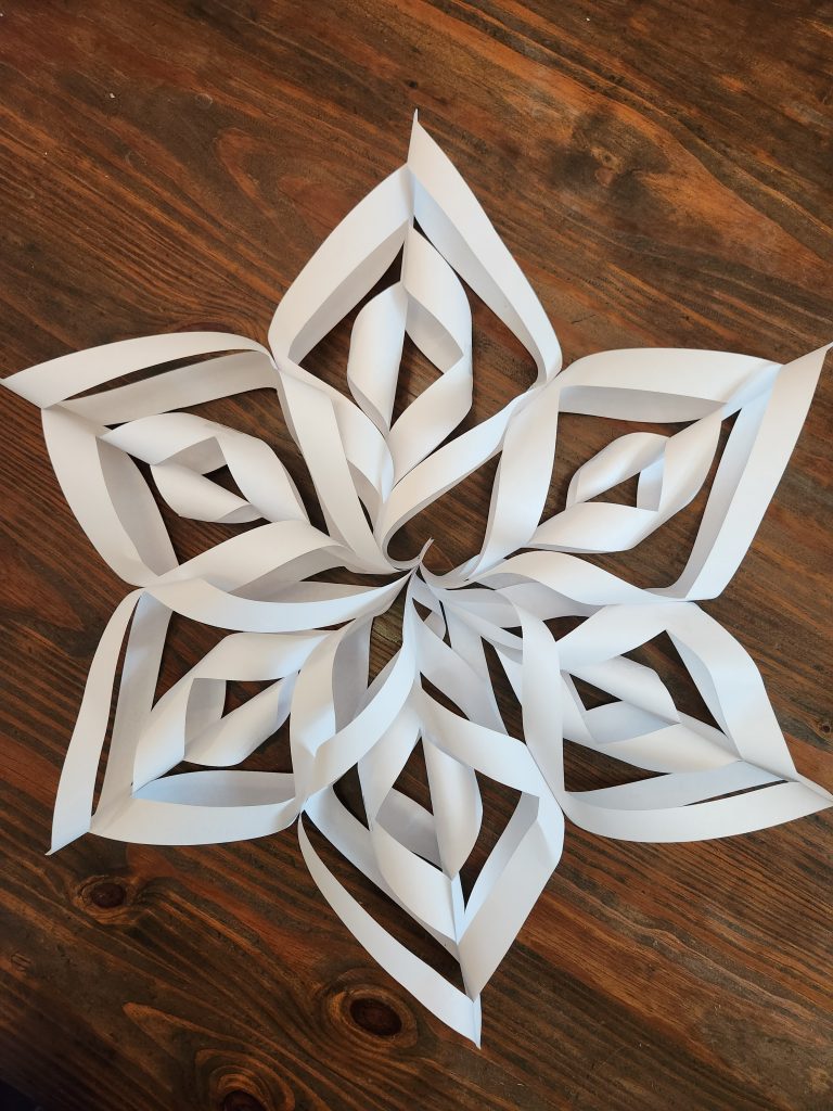 Best Easy to Make 3-D Winter Snowflake Craft - Welcome to COTAs for Kiddos!